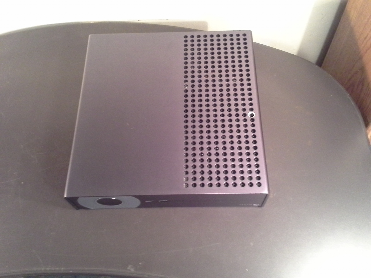 Here's the First Steam Machine Unboxing - Niche Gamer